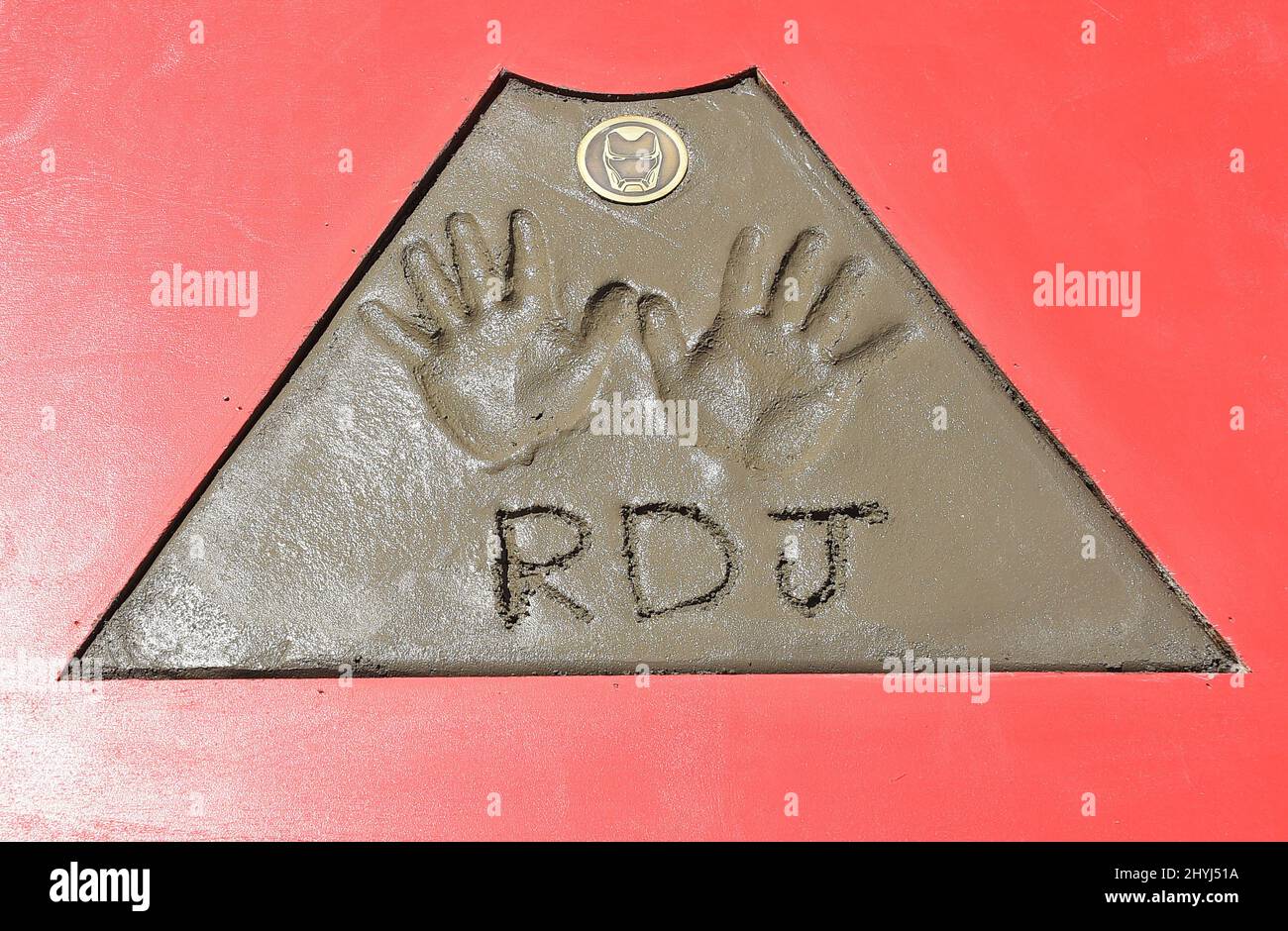 Robert downey jr s handprints hi-res stock photography and images - Alamy