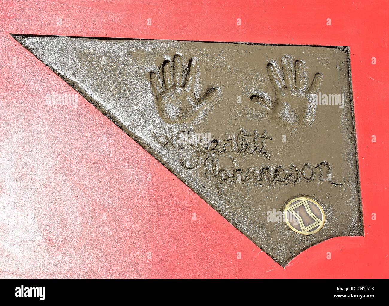 Scarlett johanssons handprints hi-res stock photography and images - Alamy