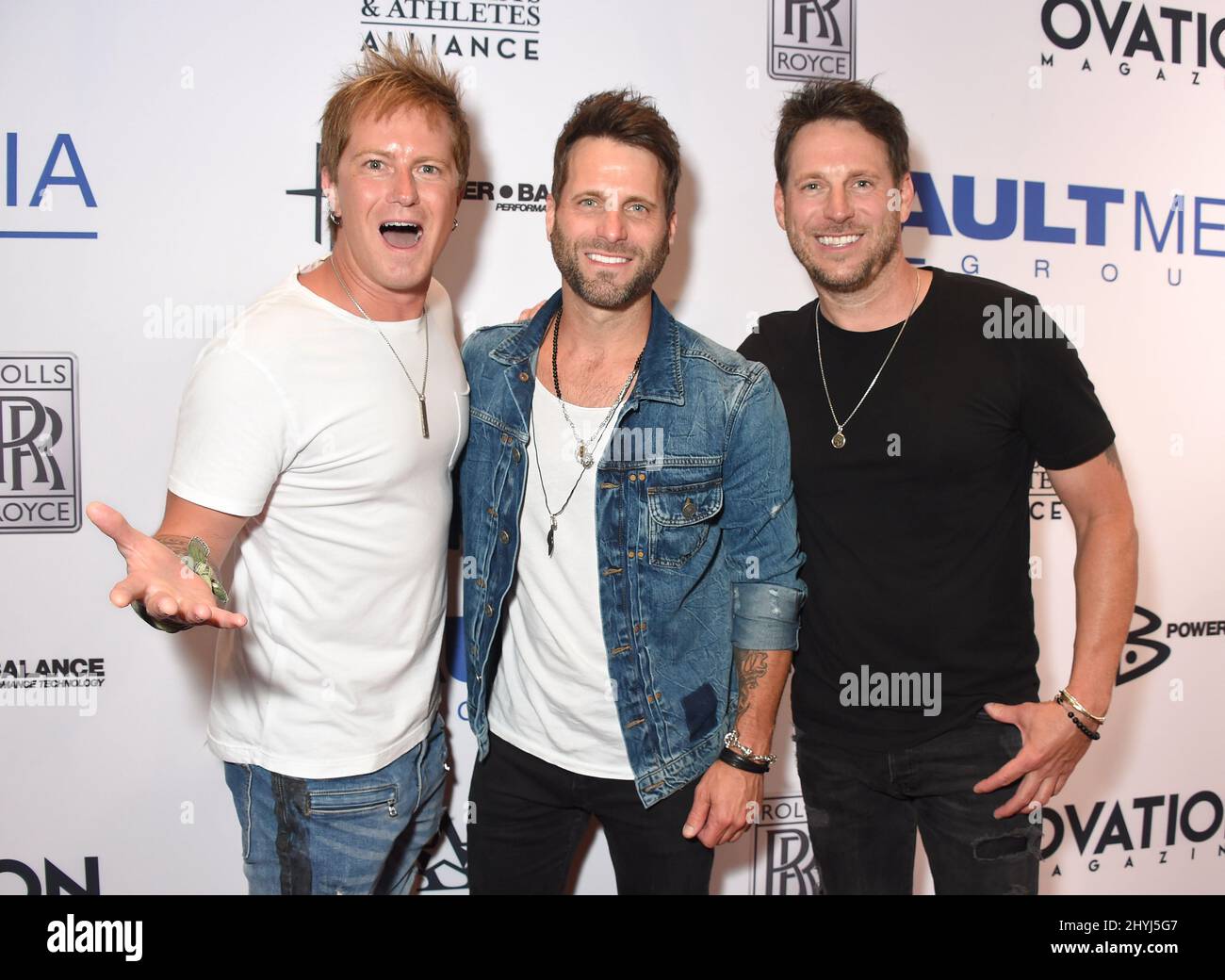 Vault media groups nfl kickoff party hi-res stock photography and ...