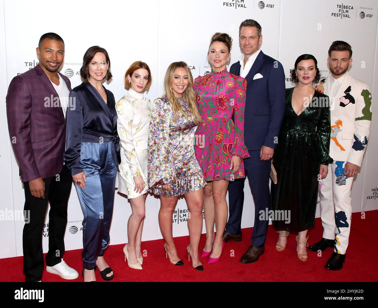 Charles Michael Davis, Miriam Shor, Molly Bernard, Hilary Duff, Sutton ...