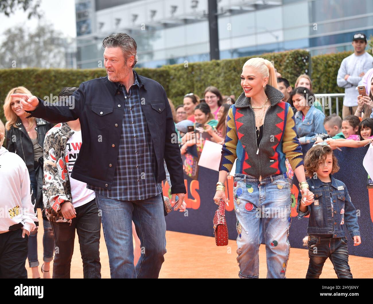 Gwen Stefani, Blake Shelton and Apollo Rossdale at the world premiere ...