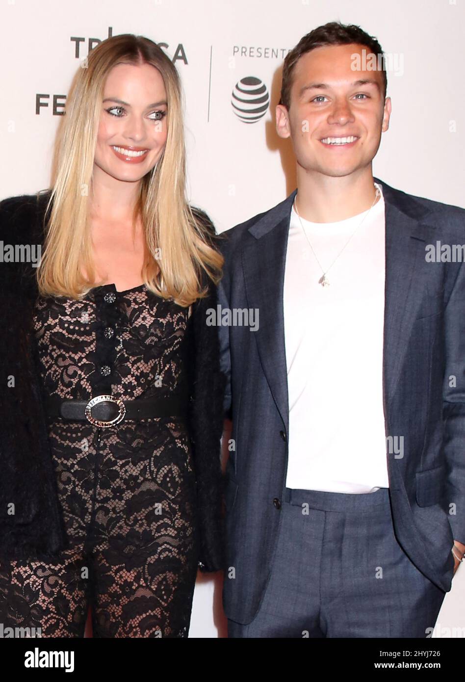 Margot robbie finn cole hi-res stock photography and images - Alamy