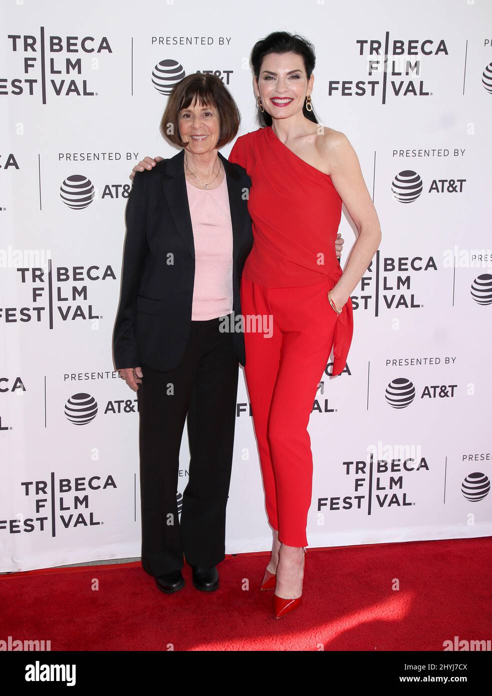 Lieutenant colonel nancy jaax hi-res stock photography and images - Alamy