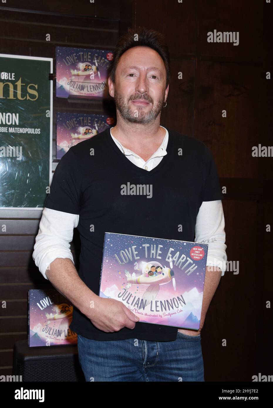 Julian Lennon at the 'Love The Earth' book signing at Barnes & Noble at ...