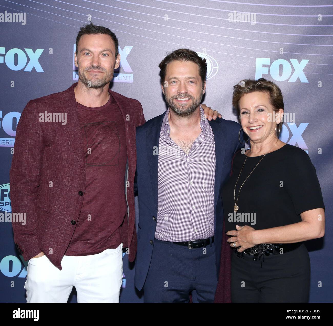 Brian Austin Green, Gabrielle Carteris & Jason Priestley attending Fox ...