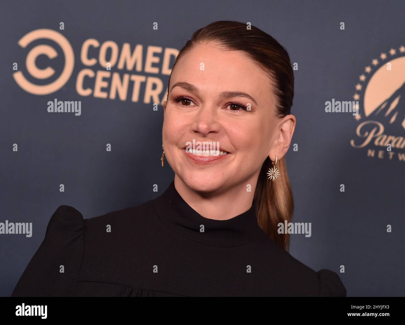 Sutton Foster arriving to the Comedy Central, Paramount Network, TV ...
