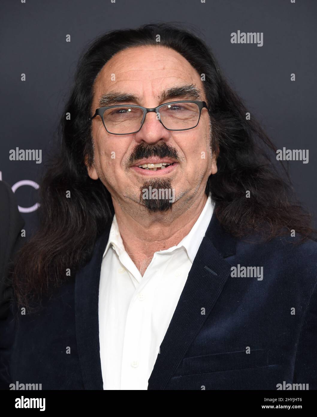 George DiCaprio arriving to the HBO's 'Ice on Fire' Premiere at LACMA ...