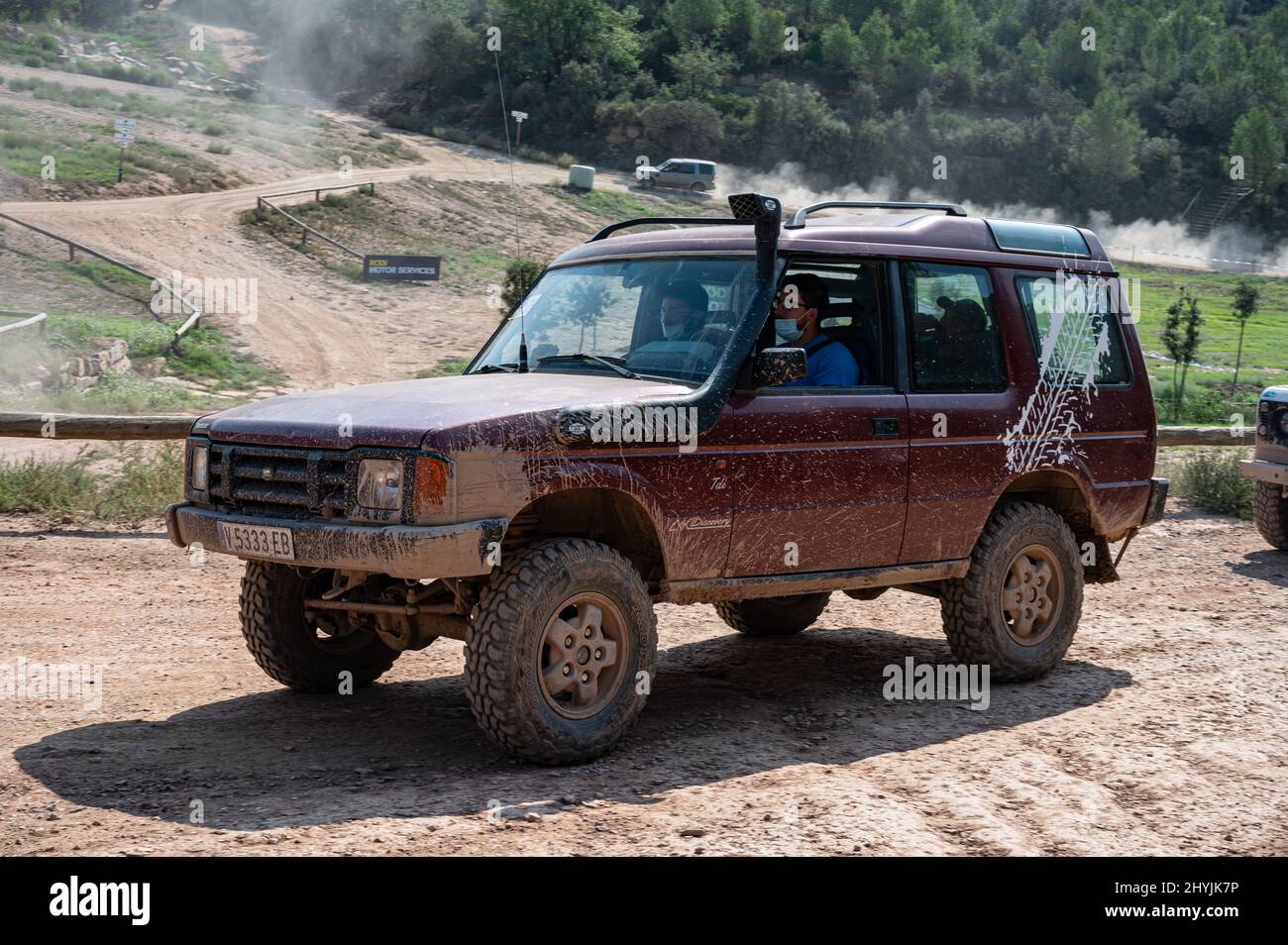 Picture of a First generation Land Rover Discovery dirty with mud Stock ...