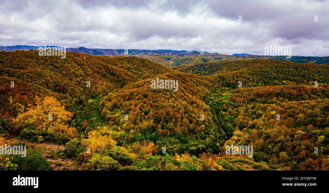 Colorful autumn mountain hills and big curve of river Veleka in ...