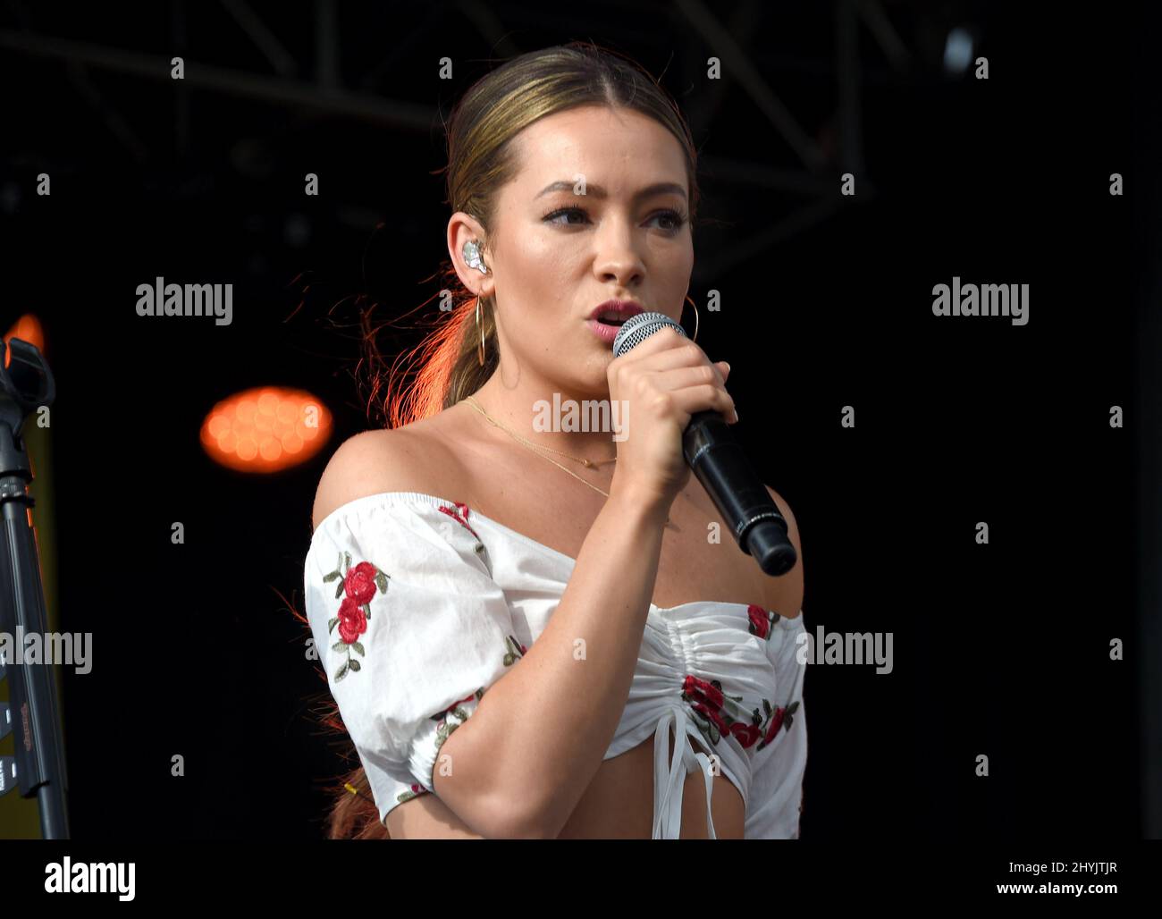 Taylor Dye of Maddie & Tae onstage at the Straight Talk 'For The Record ...