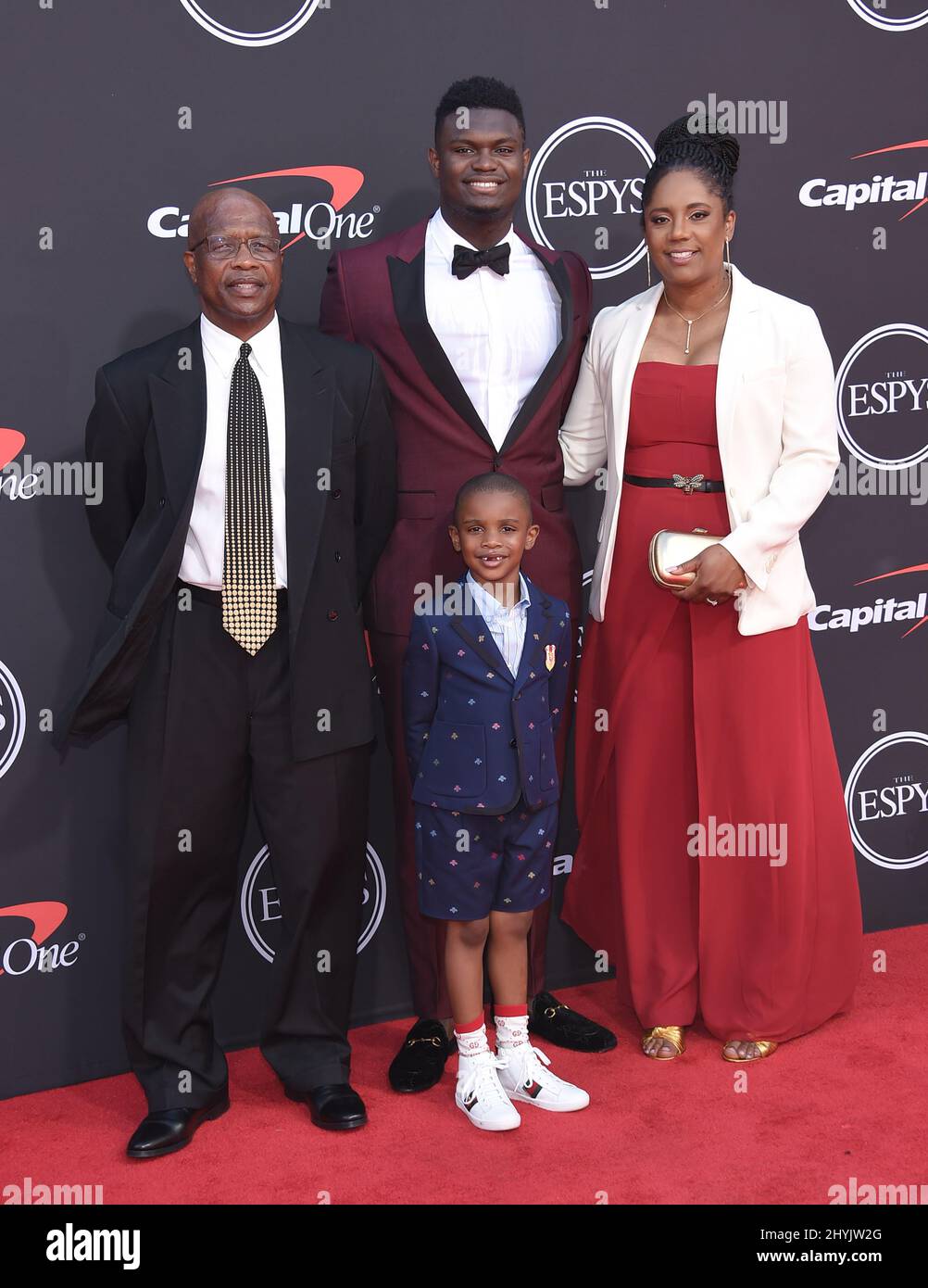 Lee Anderson, Zion Williams, Noah Anderson and Sharonda Sampson at The ...
