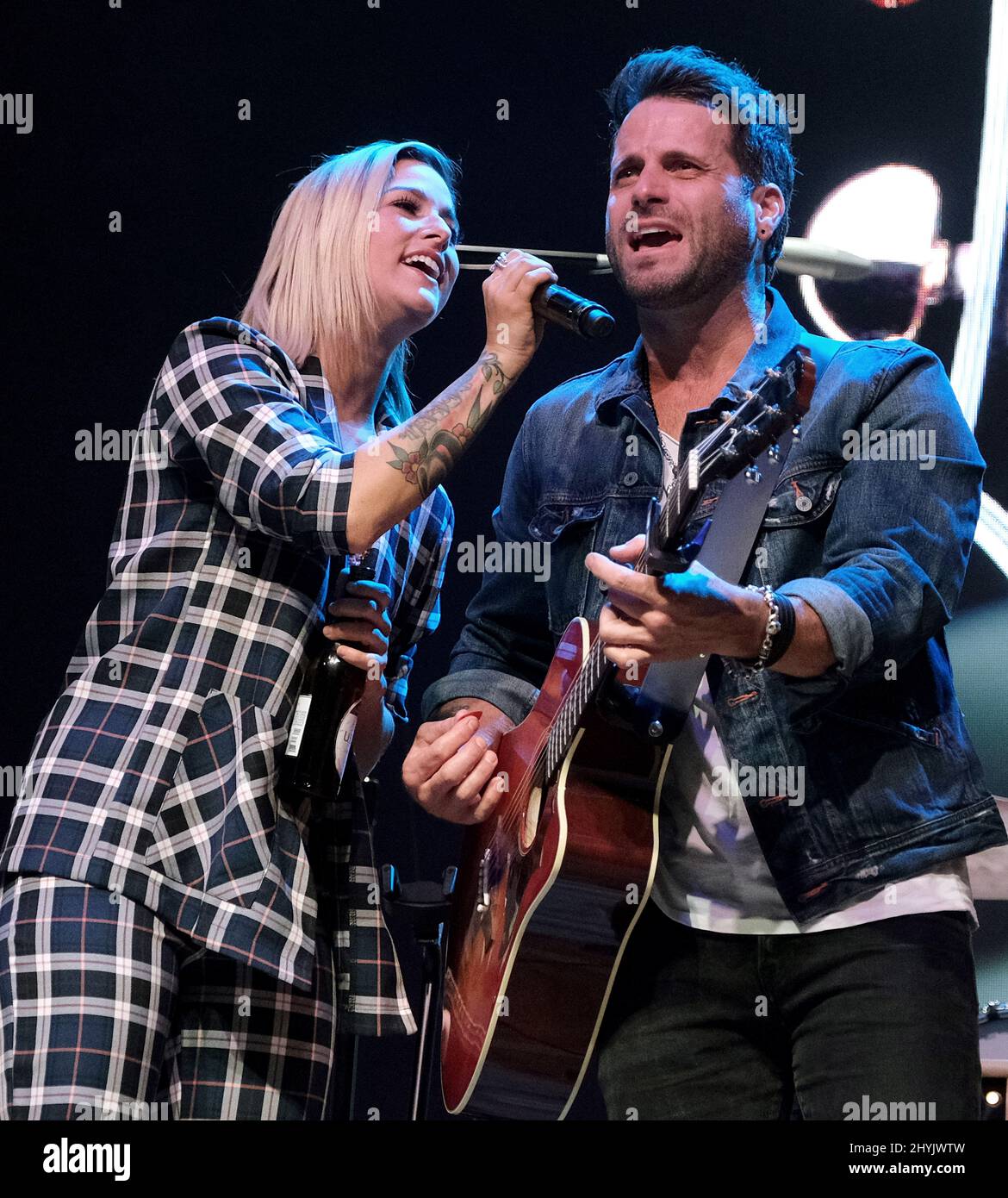 Cassadee Pope and Matt Thomas from Parmalee onstage at Gibson's Summer ...