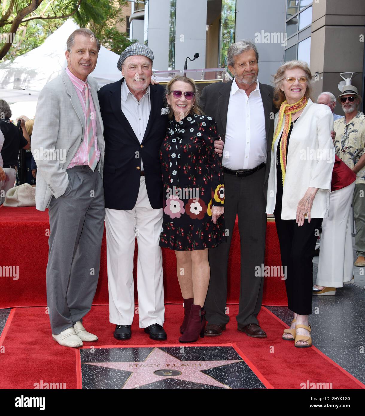 Samantha eggar hi-res stock photography and images - Alamy