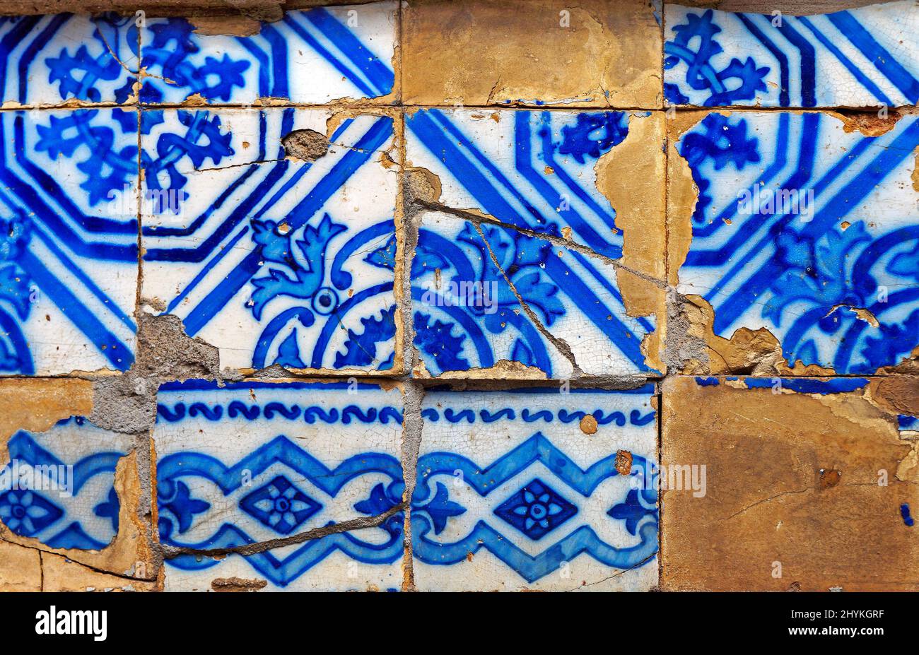 Ancient tiles pattern in Ouro Preto, Brazil Stock Photo - Alamy