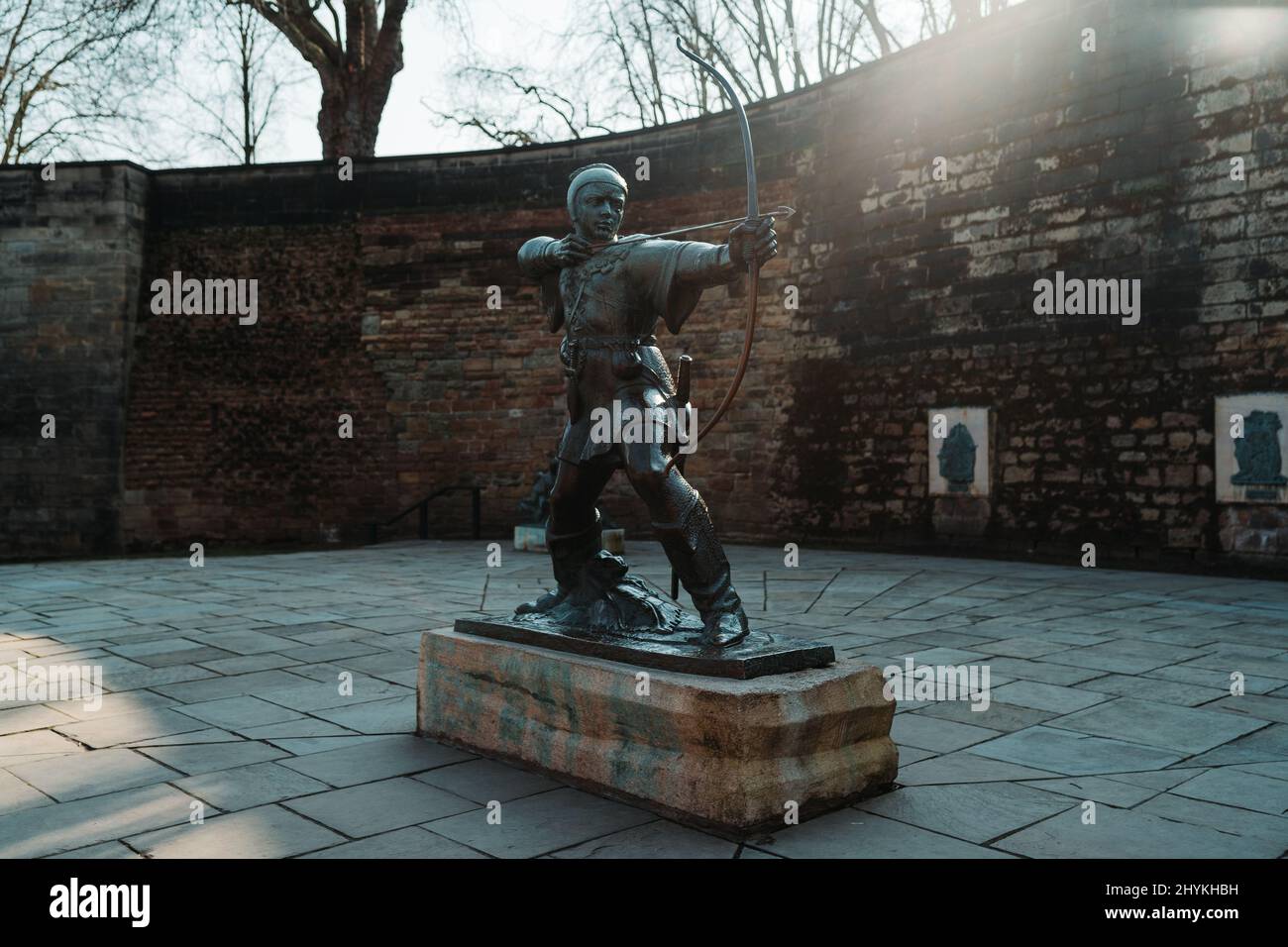 Robin Hood's statue in Nottingham near the castle. Nottingham, England ...