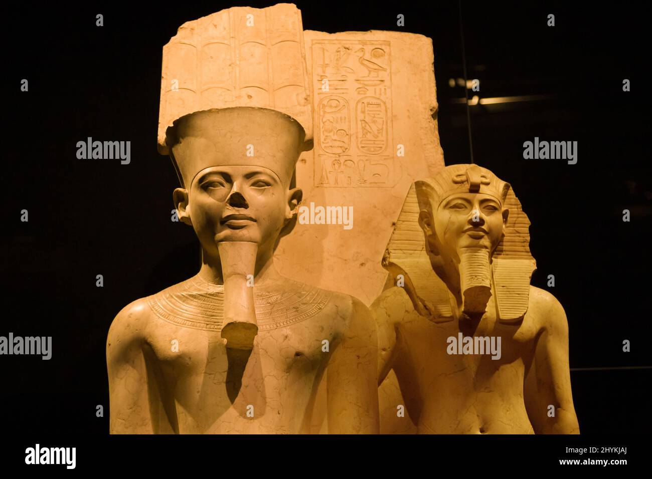 King horemheb hi-res stock photography and images - Alamy
