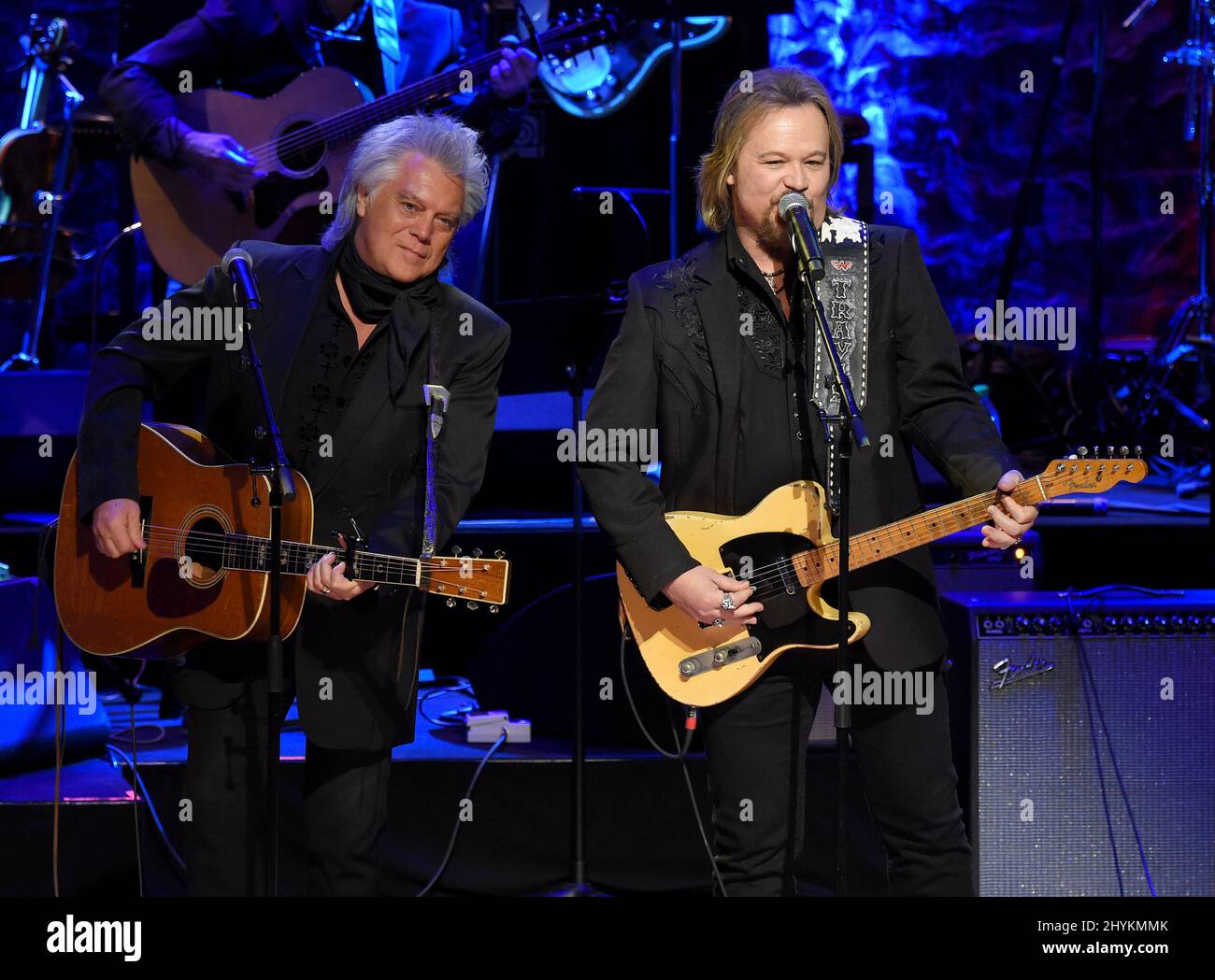 Travis tritt onstage hi-res stock photography and images - Alamy