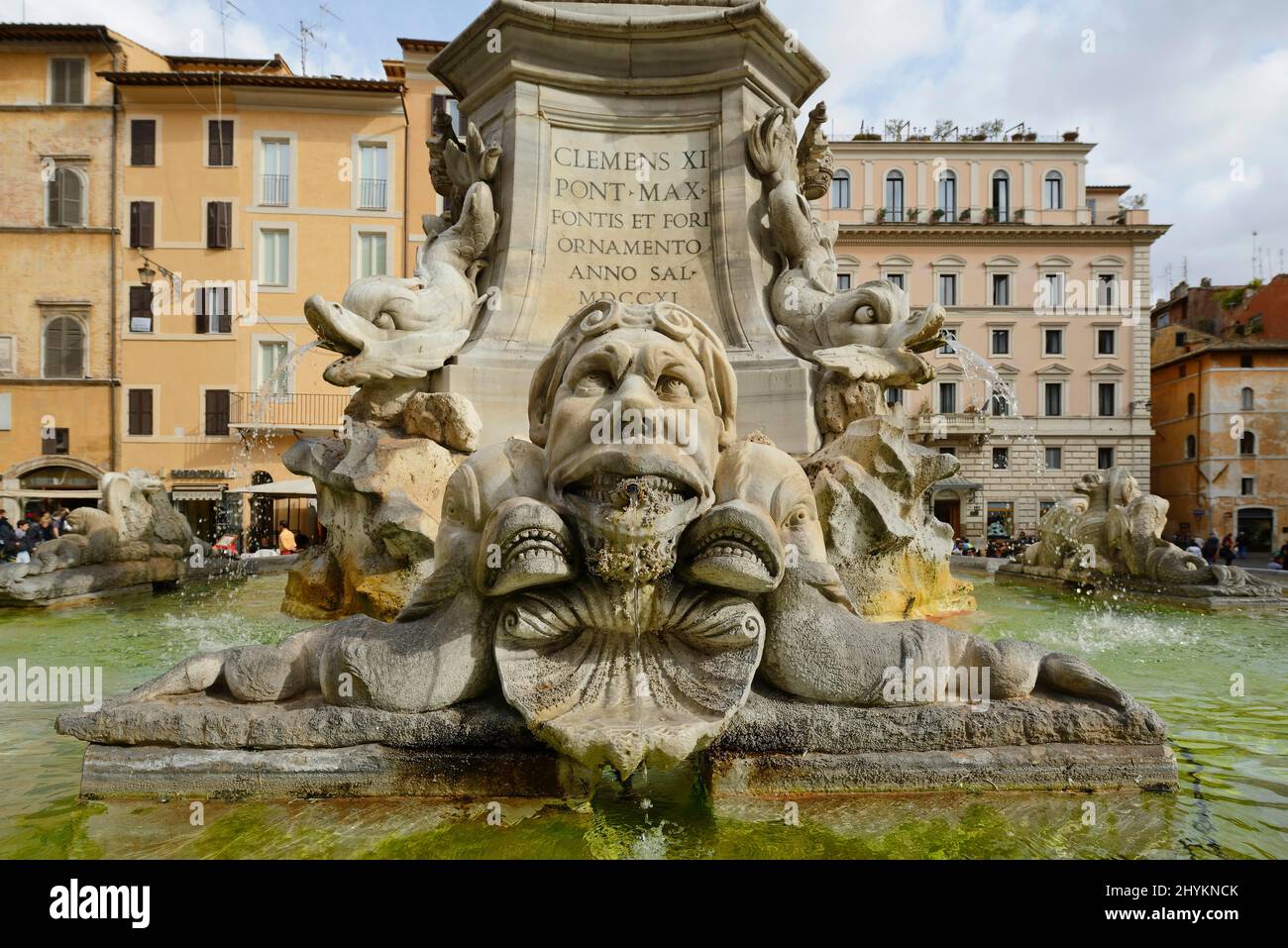Sight fountain hi-res stock photography and images - Alamy