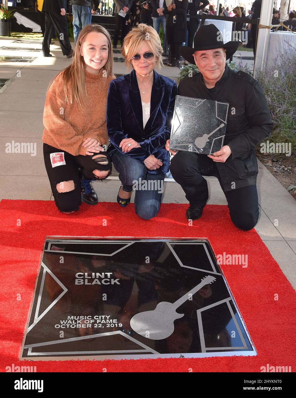 Lily Black, Lisa Hartman Black and Clint Black attending the Music City ...