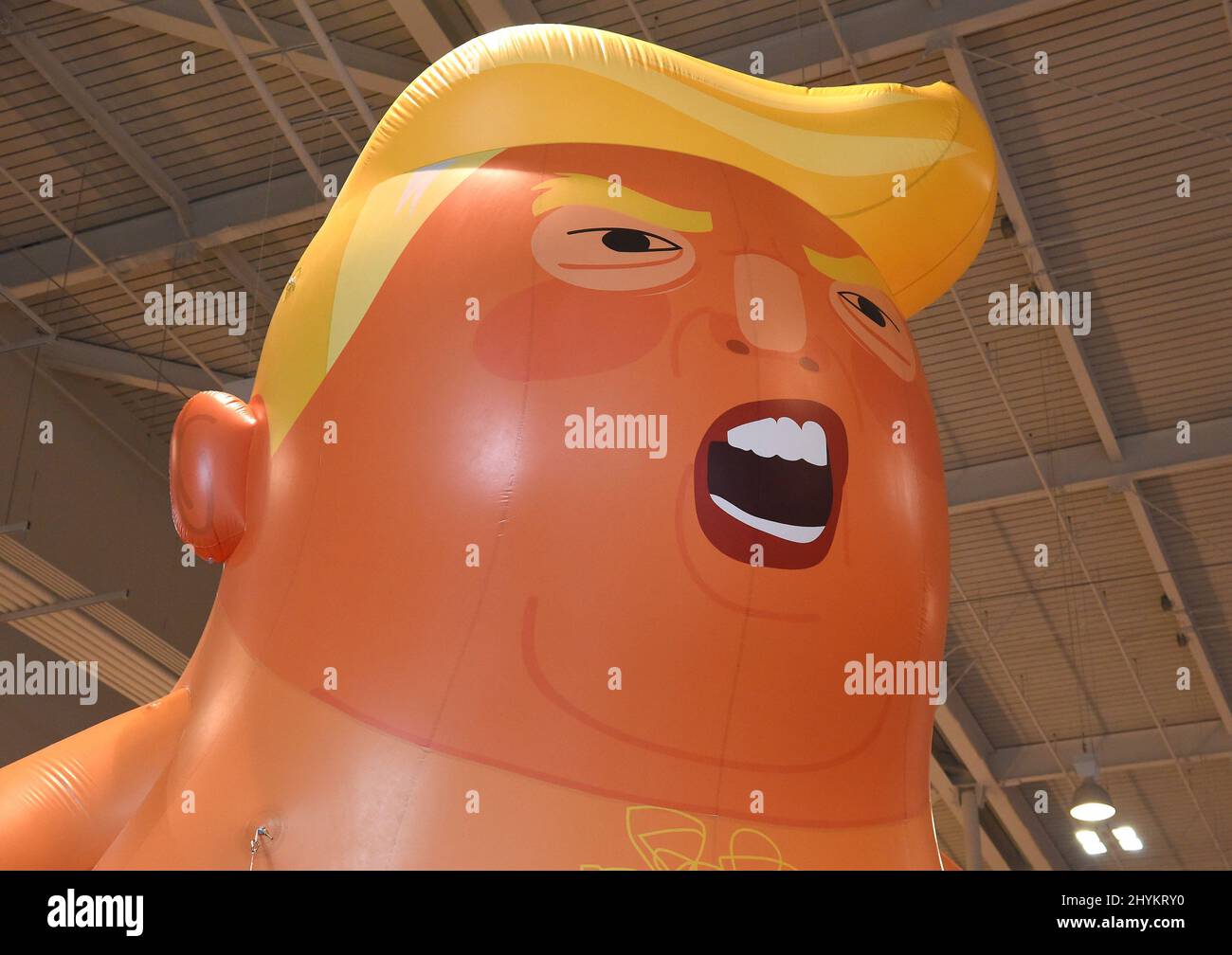 Baby trump ballon hi-res stock photography and images - Alamy