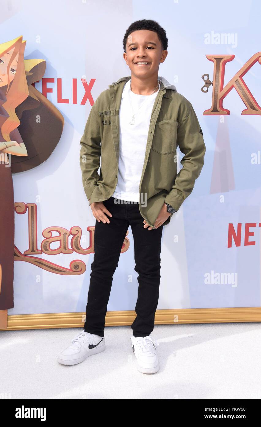 Cameron J. Wright at the "Klaus" Los Angeles Premiere held at the ...