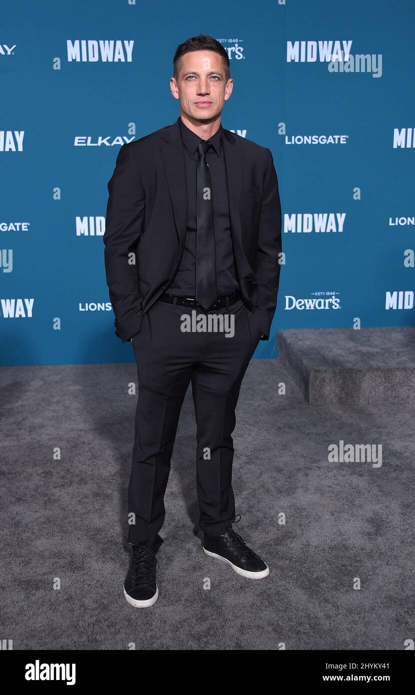 James Carpinello attending the World premiere of Midway Stock Photo - Alamy