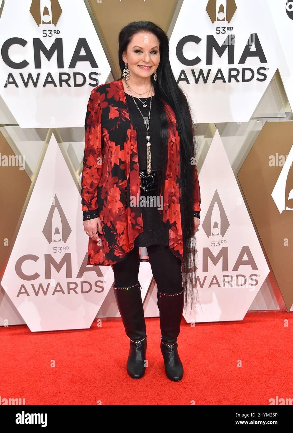 Crystal gayle arriving hi-res stock photography and images - Alamy
