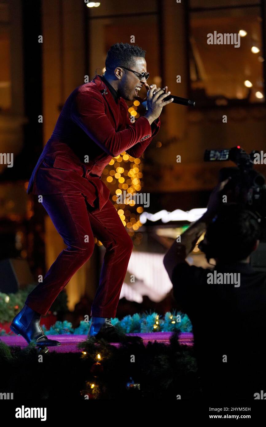 Leslie Odom Jr. onstage at the 2019 Christmas At The Grove: A Festive ...