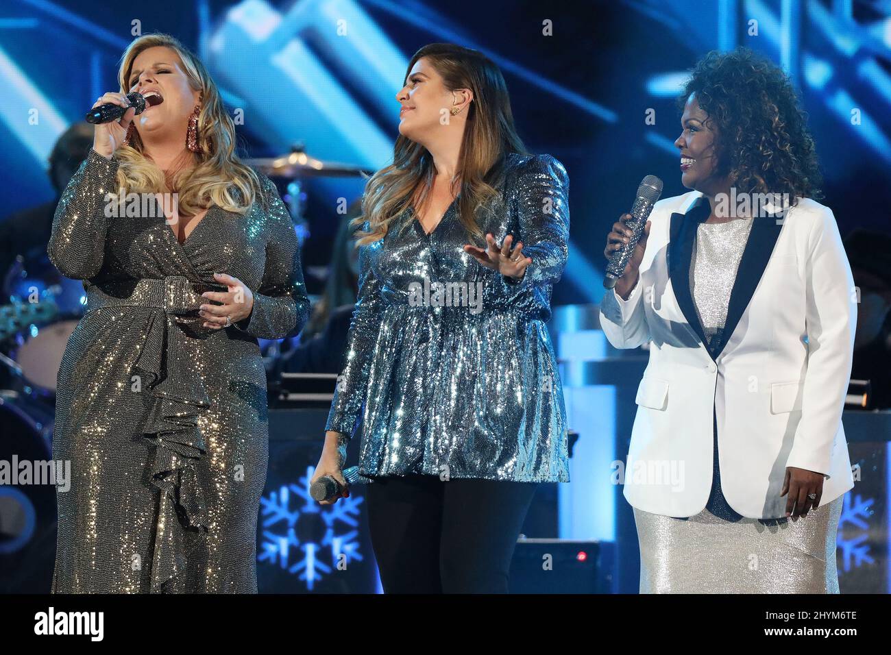 Trisha Yearwood and Hillary Scott and CeCe Winans at the 10th Annual ...