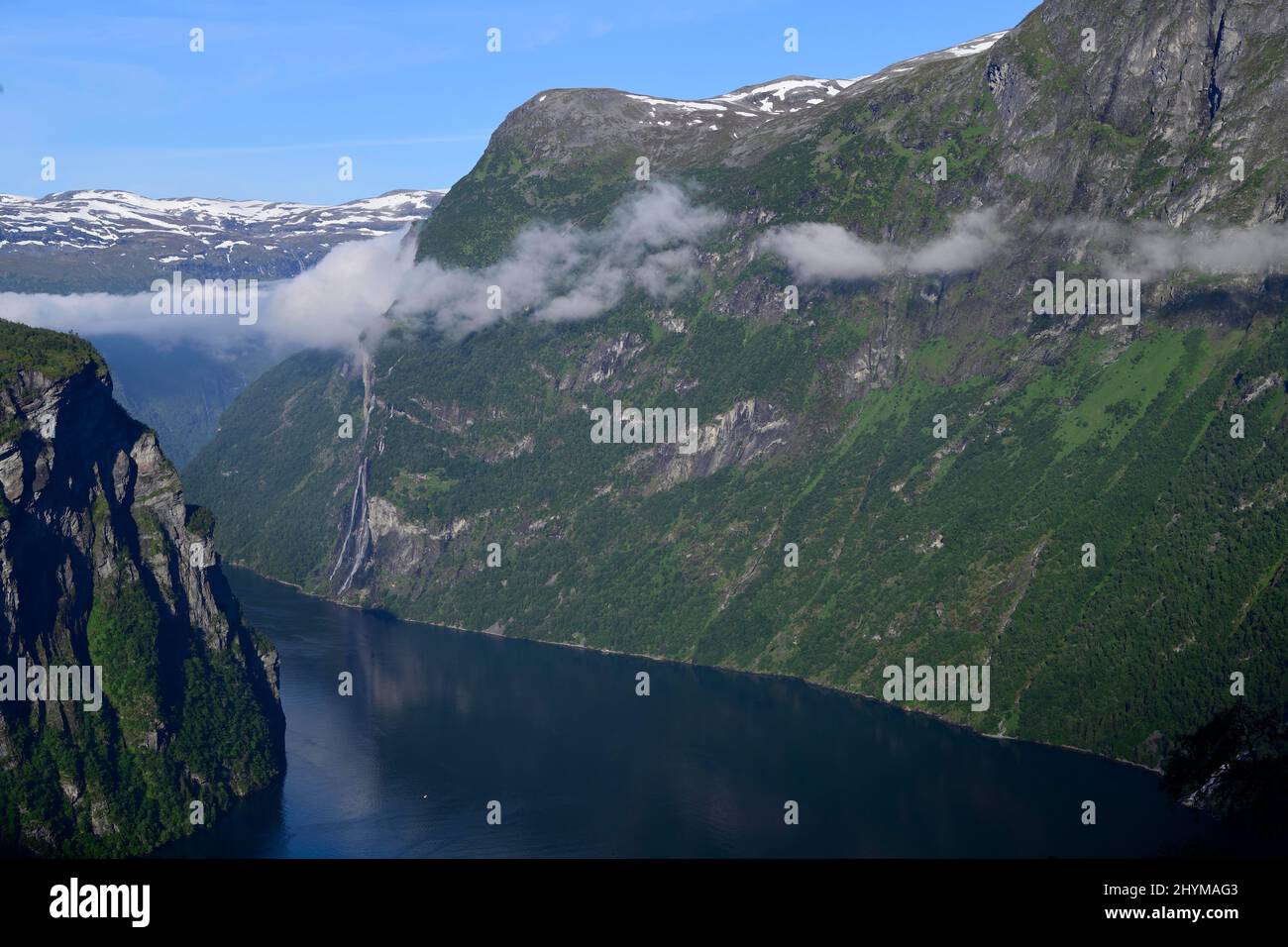 View of the Geirangerfjord from the Eagle Road viewing platform, Norway ...