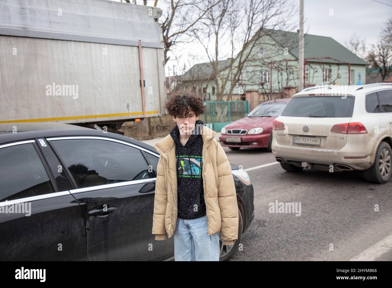 Refugee person hi-res stock photography and images - Alamy