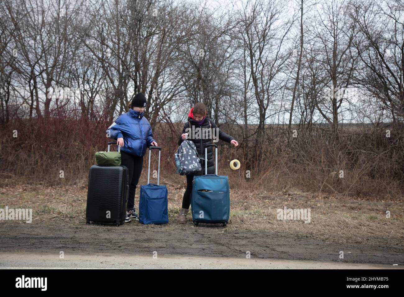 Ukrainian refugees at the border, Mostyska, Ukraine Stock Photo - Alamy