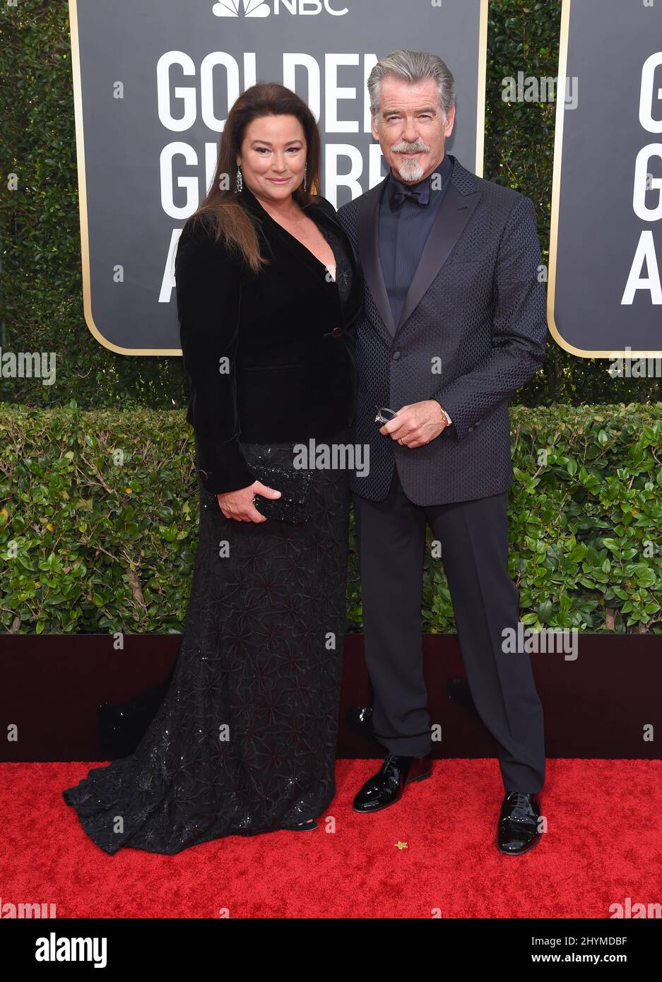 Keely Shaye Smith and Pierce Brosnan at the 77th Golden Globe Awards ...