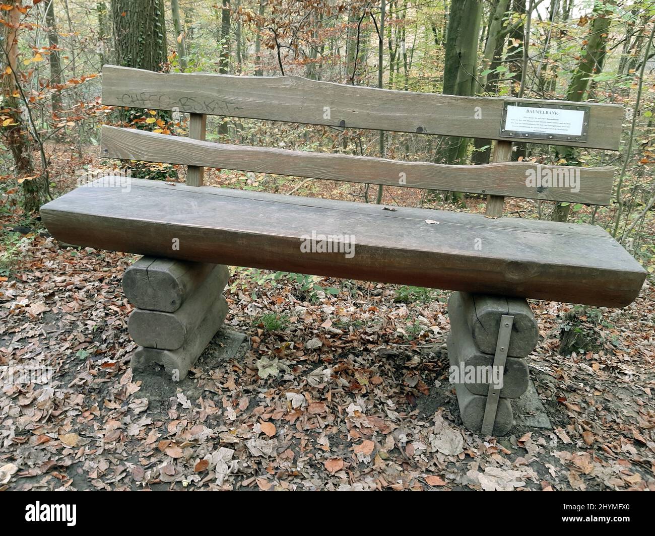 Dangle hi-res stock photography and images - Alamy