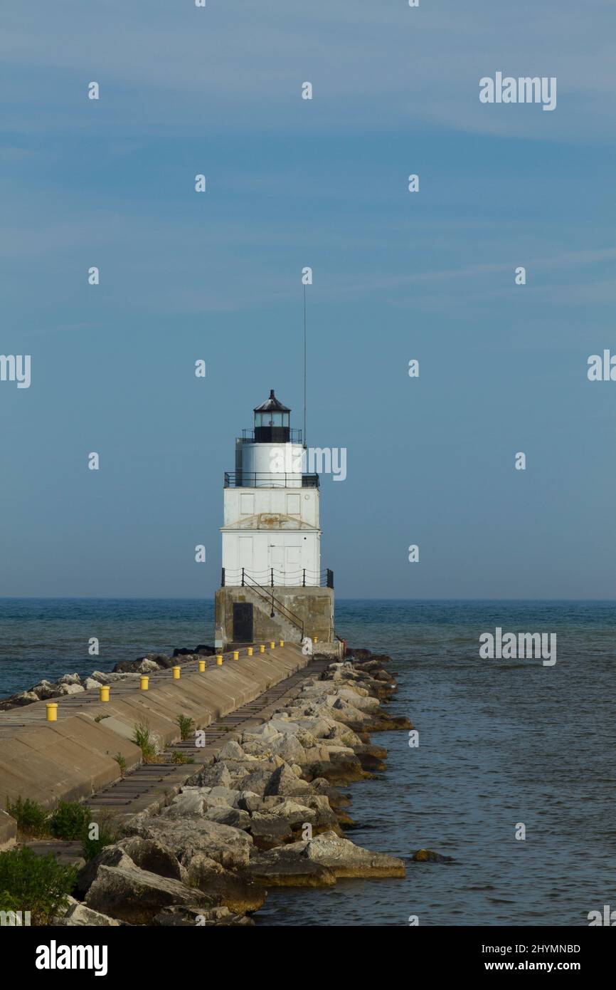 Manitowoc Breakwater Lighthouse Along Lake Michigan Stock Photo - Alamy