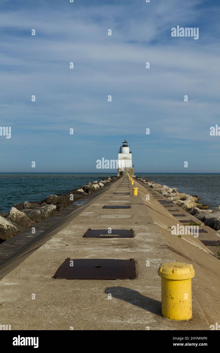 Manitowoc Breakwater Lighthouse Along Lake Michigan Stock Photo - Alamy