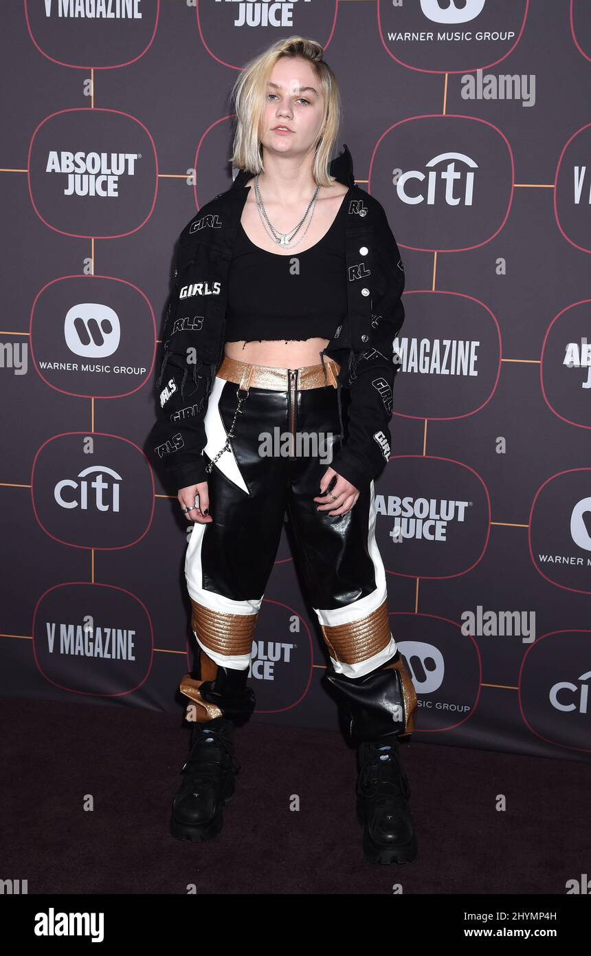 Carlie Hanson at the Warner Music Group Pre-Grammy Party held at the ...