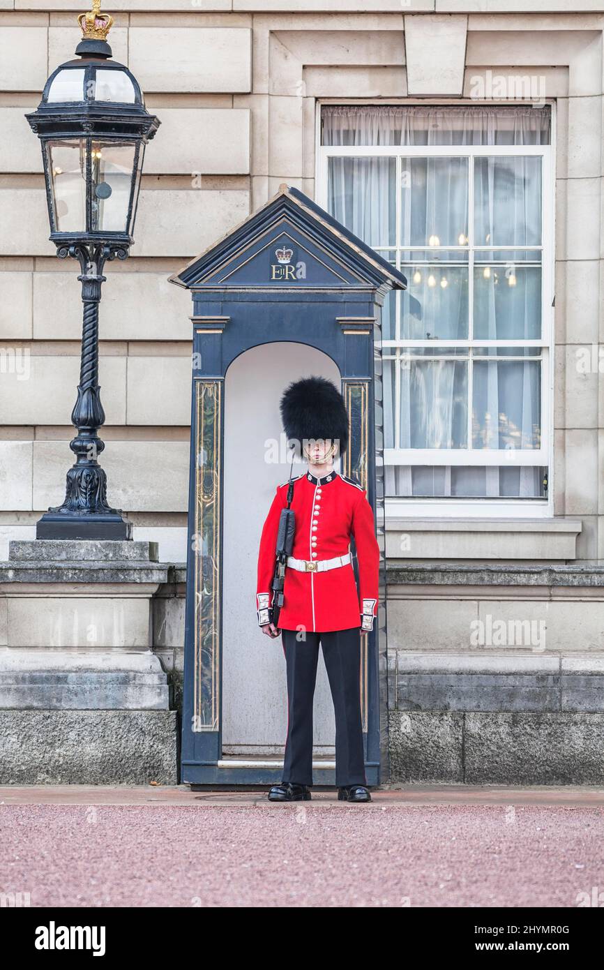 Changing of the Guard, Buckingham Palace, London, England, United Kingdom Stock Photo - Alamy