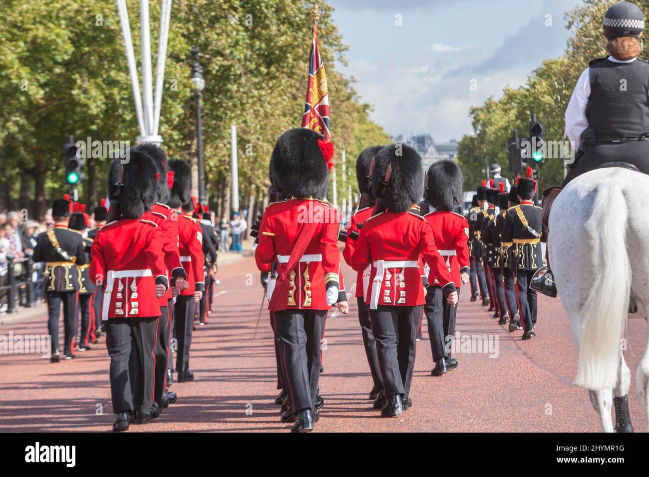 Guard ceremonial hi-res stock photography and images - Alamy