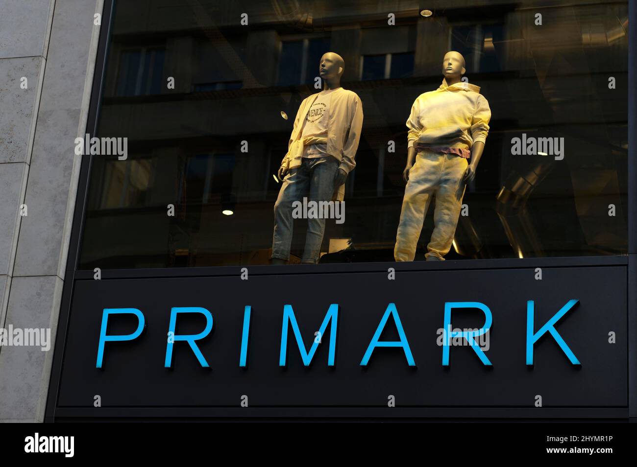 Mannequins, Primark, Koenigsstrasse, Stuttgart, Baden-Wuerttemberg ...
