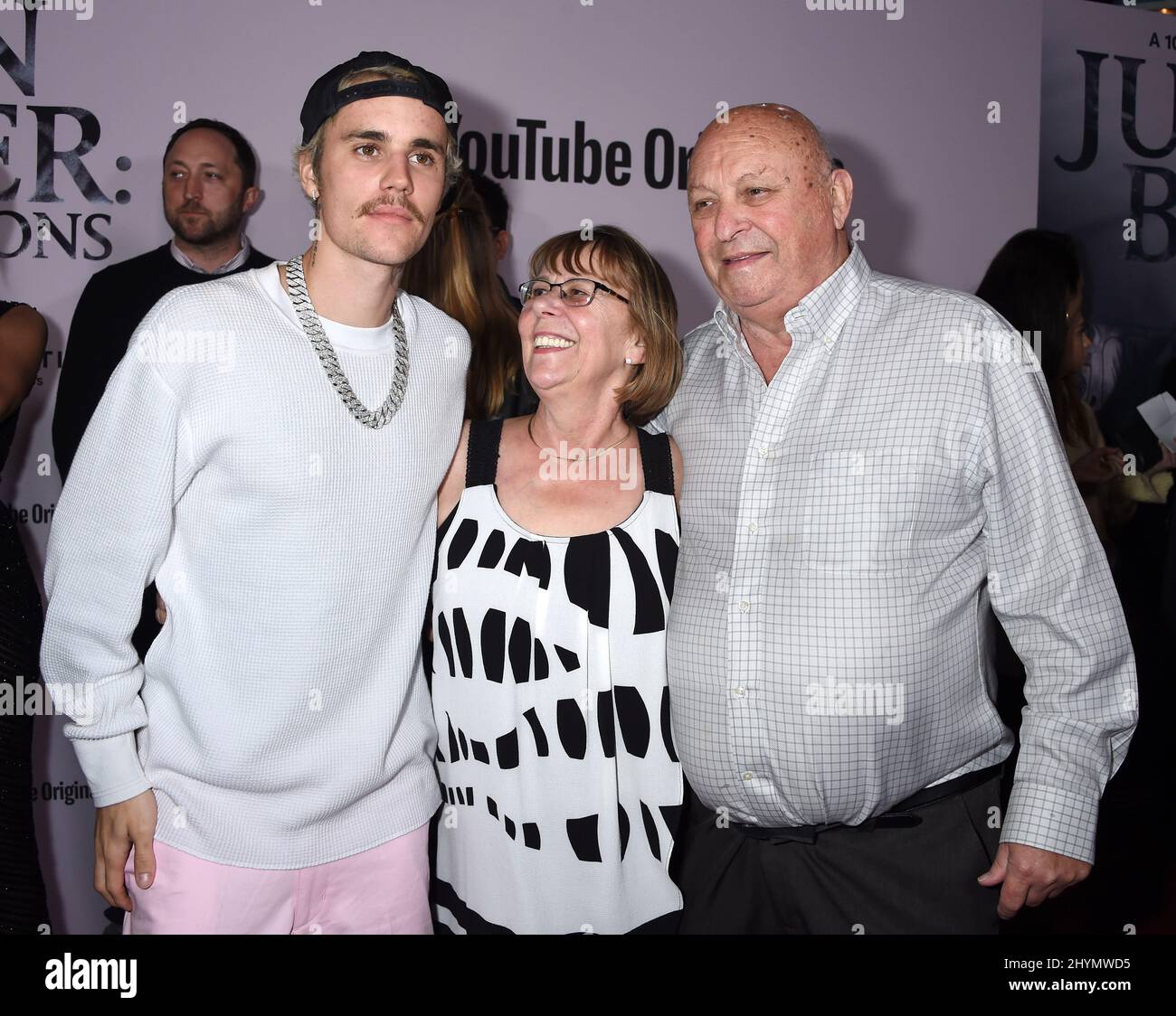 Justin Bieber, Diane Dale and Bruce Dale at the YouTube Originals ...