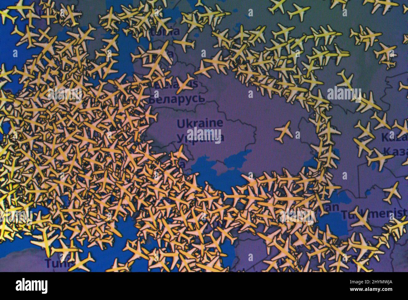 No air traffic over Ukraine, map of worldwide air traffic on internet ... No air traffic over Ukraine, map of worldwide air traffic on internet ...
