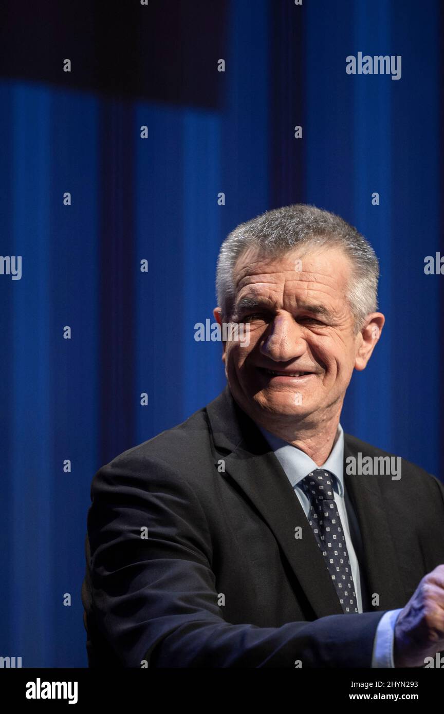 Paris, France. 15th Mar, 2022. French presidential candidate Jean ...