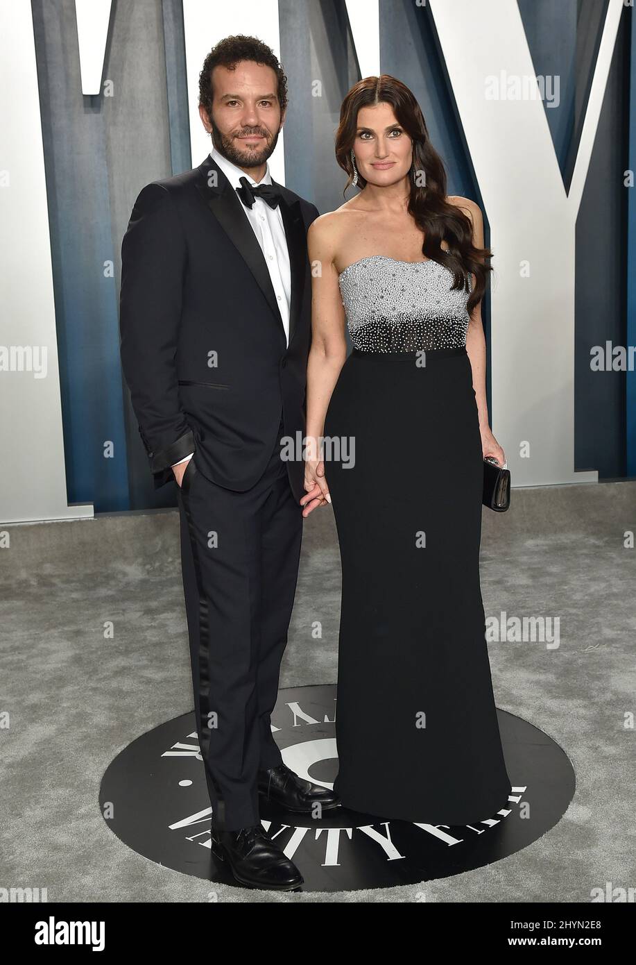 Idina Menzel and Aaron Lohr attending the Vanity Fair Oscar Party 2020 ...