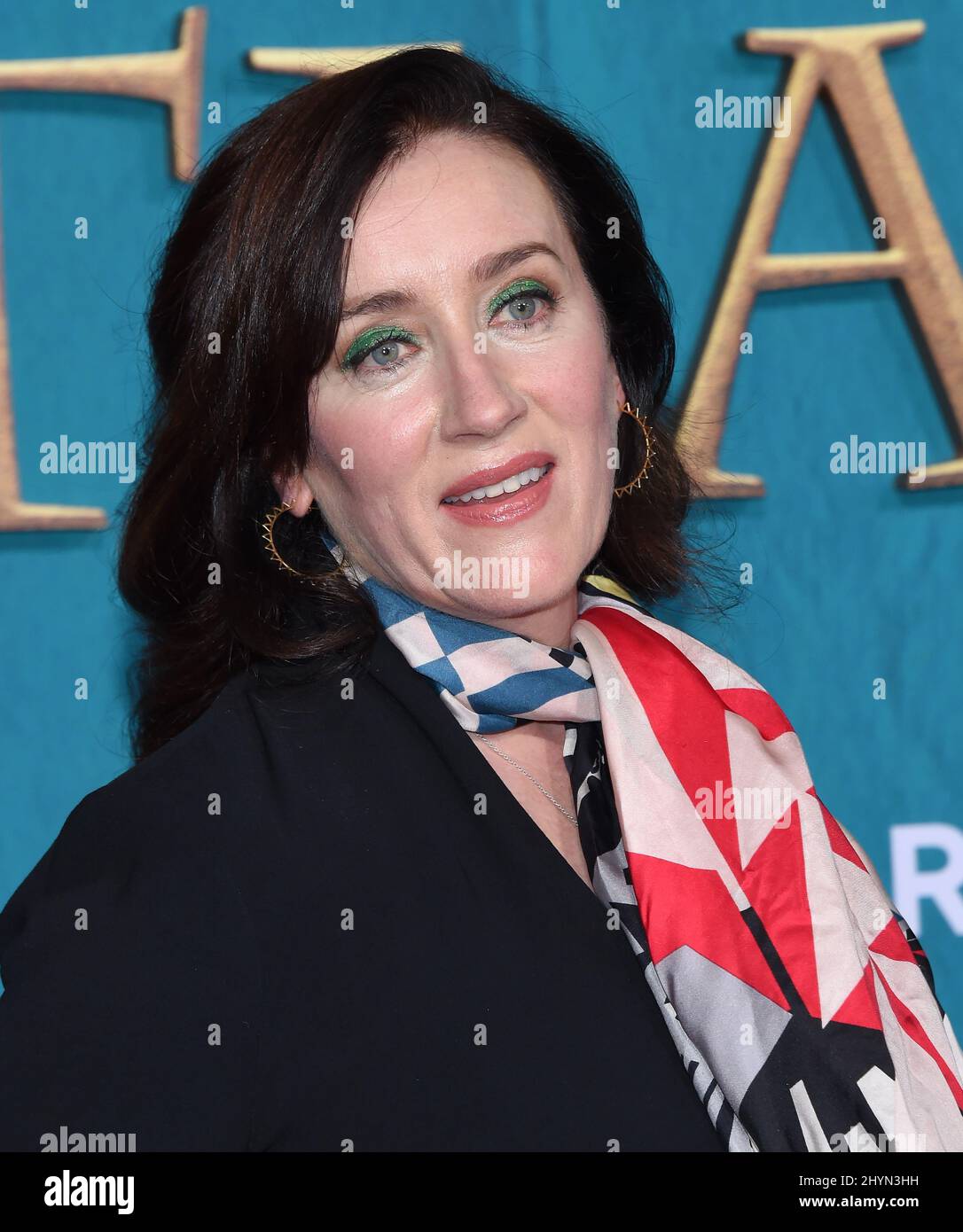 Maria doyle kennedy outlander hi-res stock photography and images - Alamy