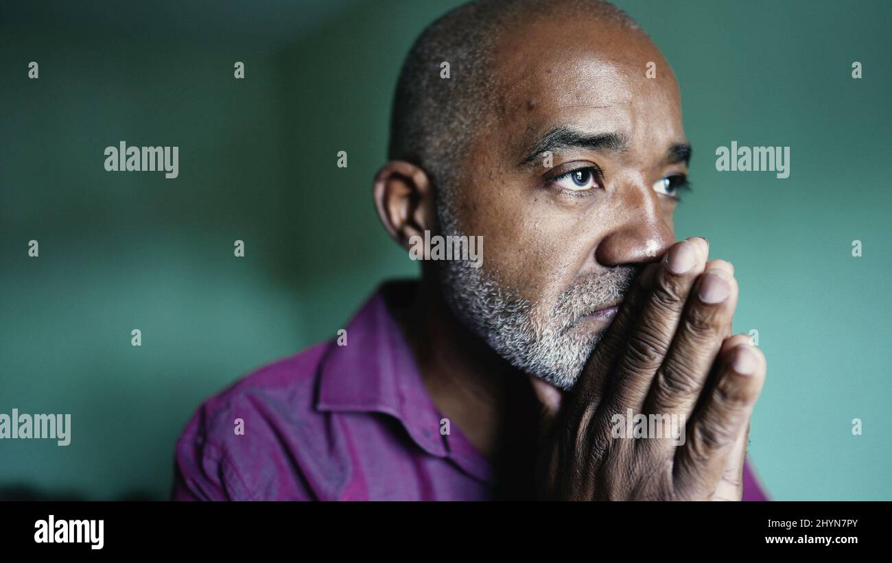 Senior man going home hi-res stock photography and images - Alamy
