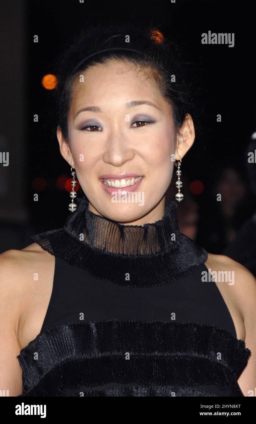 Sandra Oh attends the 33rd Annual People's Choice Awards at the Shrine ...