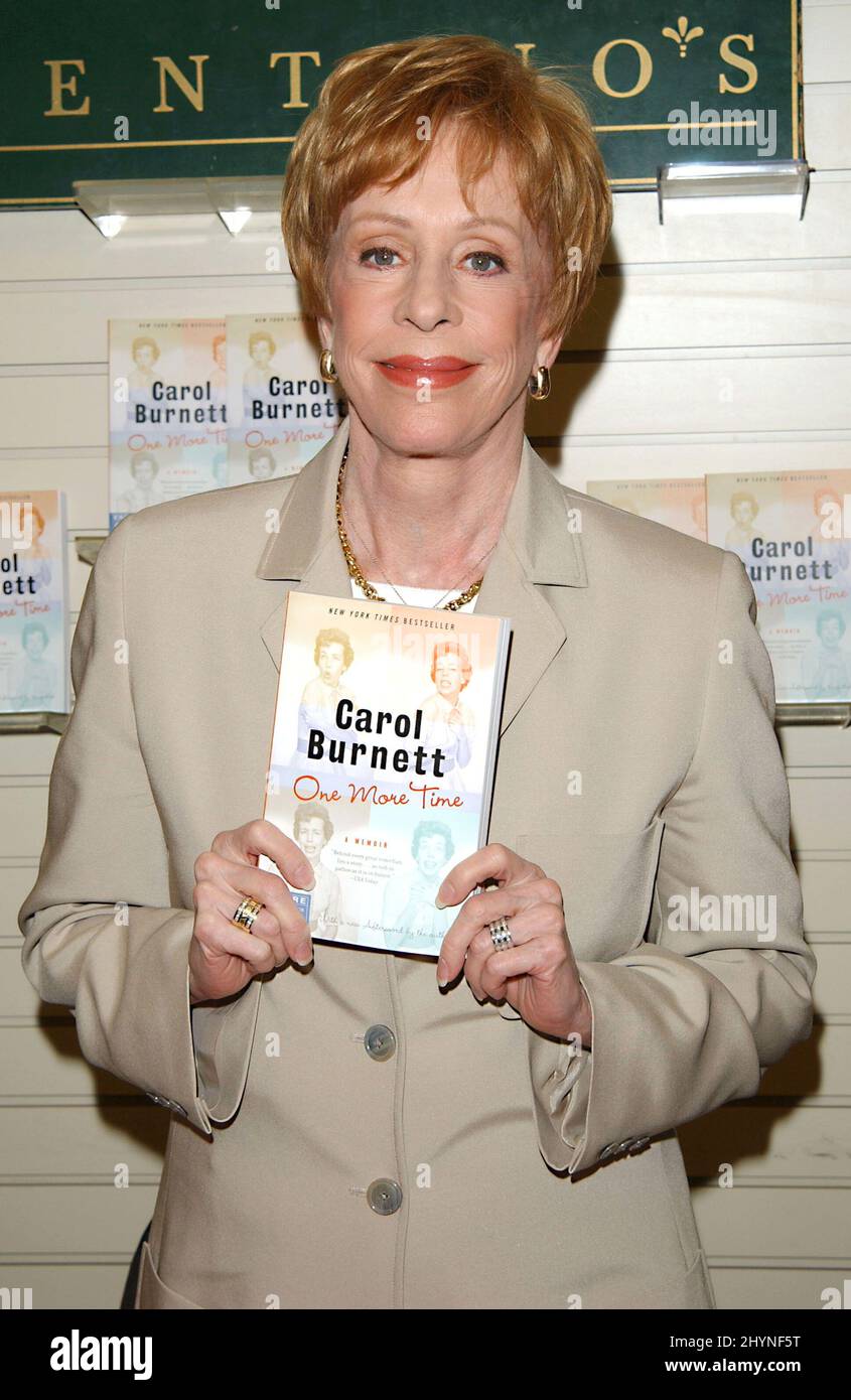 CAROL BURNETT SIGNS COPIES OF HER NEW BOOK 'ONE MORE TIME' IN ...