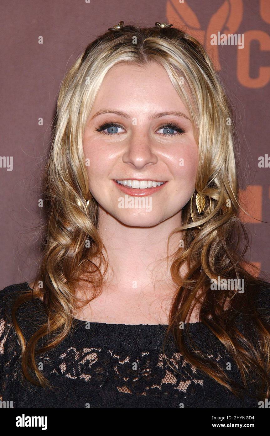 Beverley mitchell attends cmt giants honouring reba mcentire hollywood ...