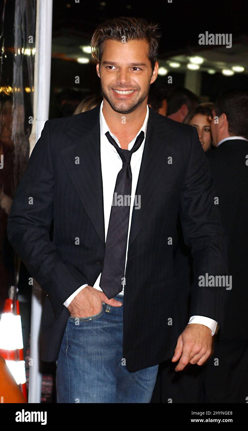 RICKY MARTIN ATTENDS THE 'COLD MOUNTAIN' PREMIERE IN WESTWOOD ...